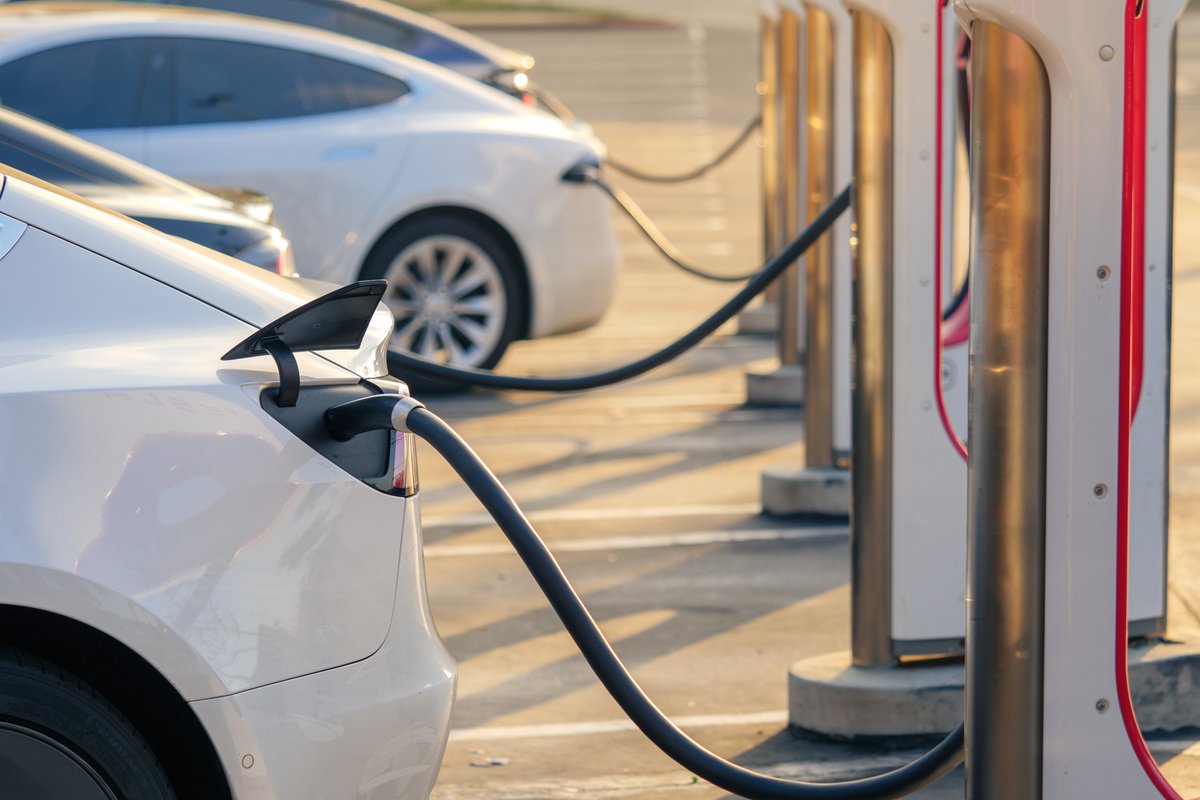 Tesla’s Supercharging network: the answer to the UK’s charging woes ...