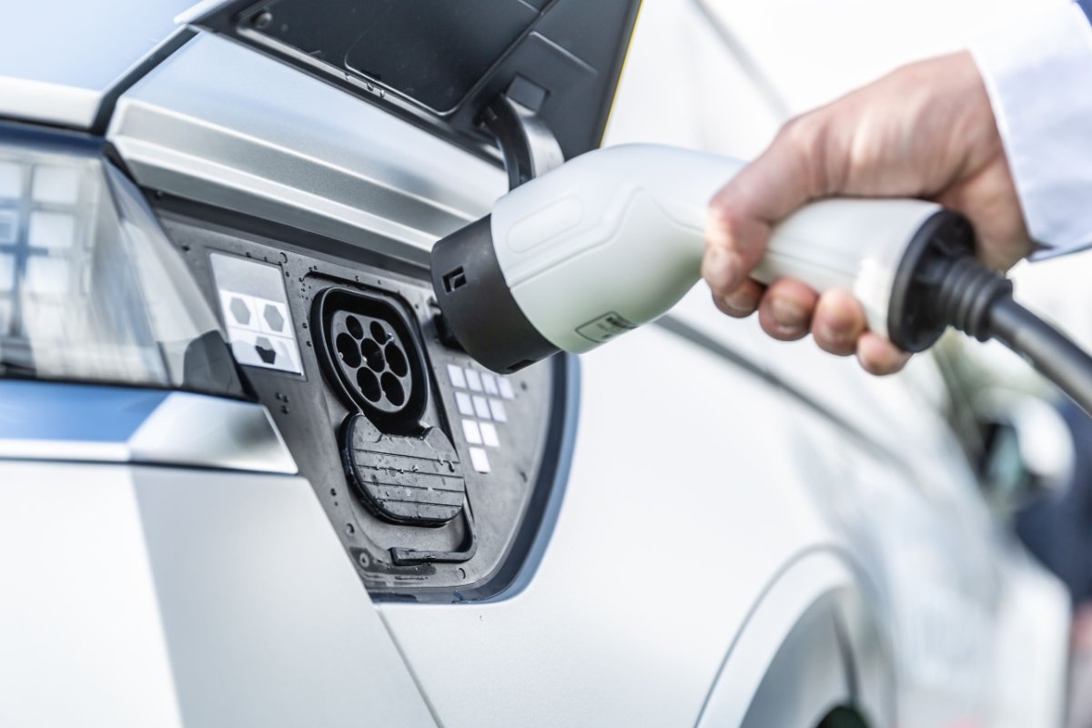 The vital role of high-performance connectors in EV design | Dalroad